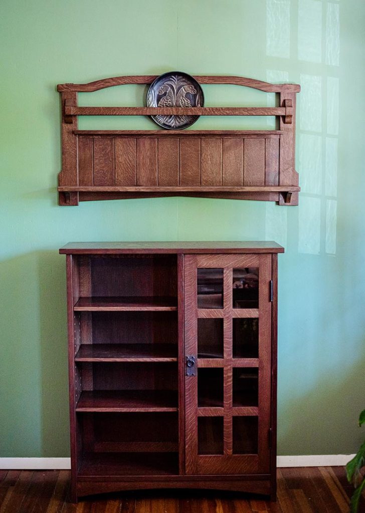 Craftsman Style Plate Rack - Grovewood Village